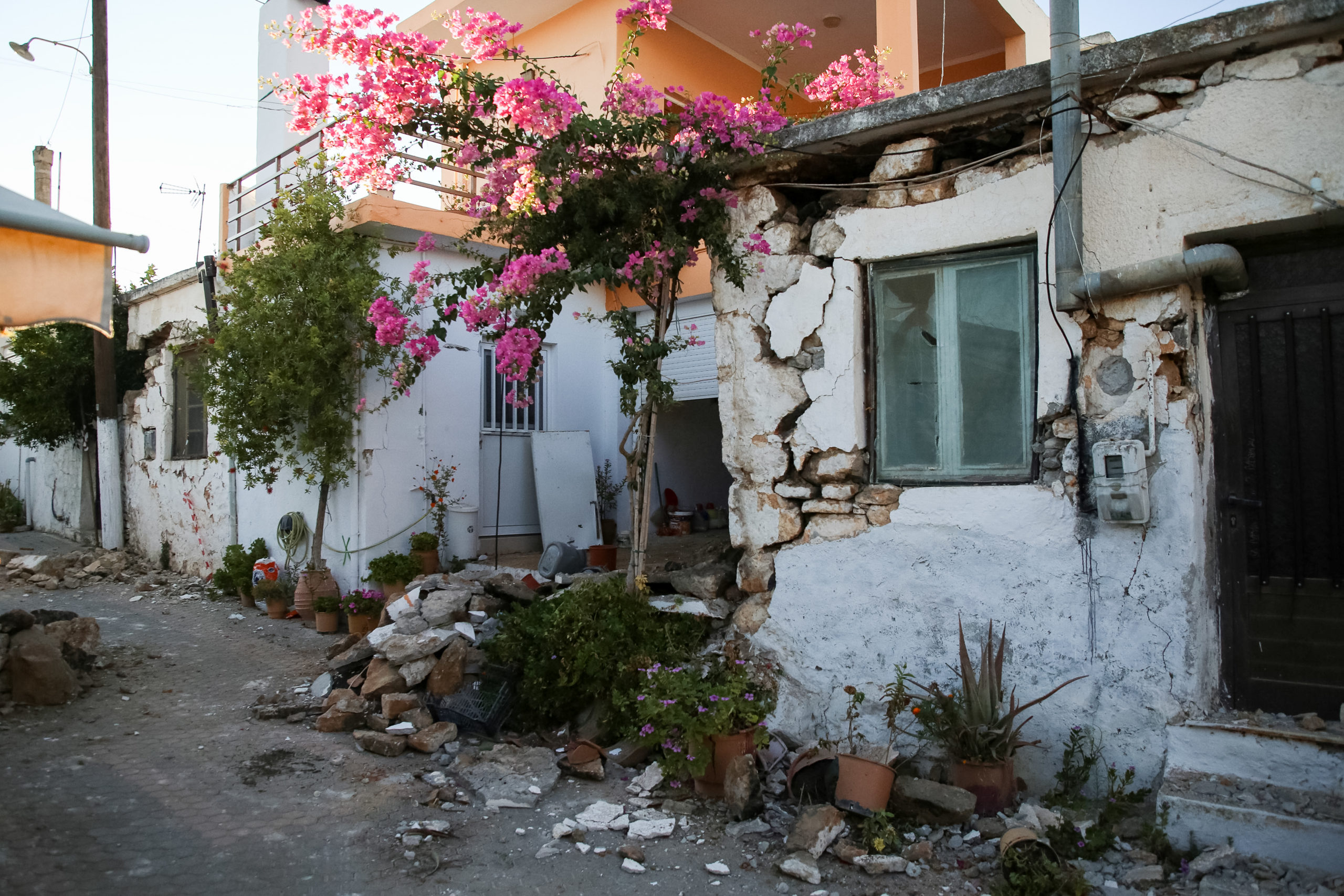 Σεισμός Κρήτη: Περίπου 1.000 σπίτια ακατάλληλα - Καταφτάνει ο Μητσοτάκης